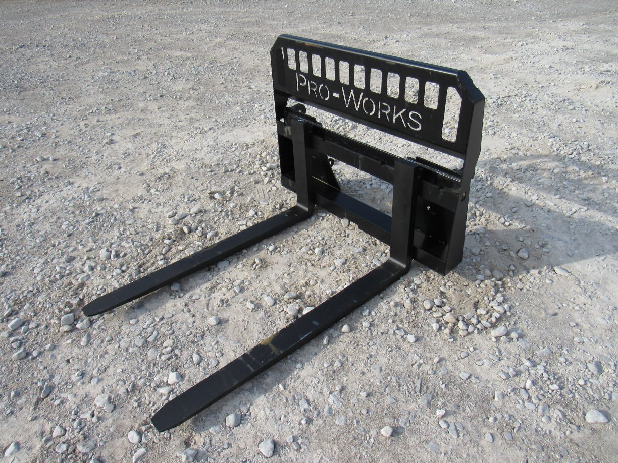 Extreme Duty Pallet Fork Frame with 48″ 5,500 Pound Pallet Forks Fits ...