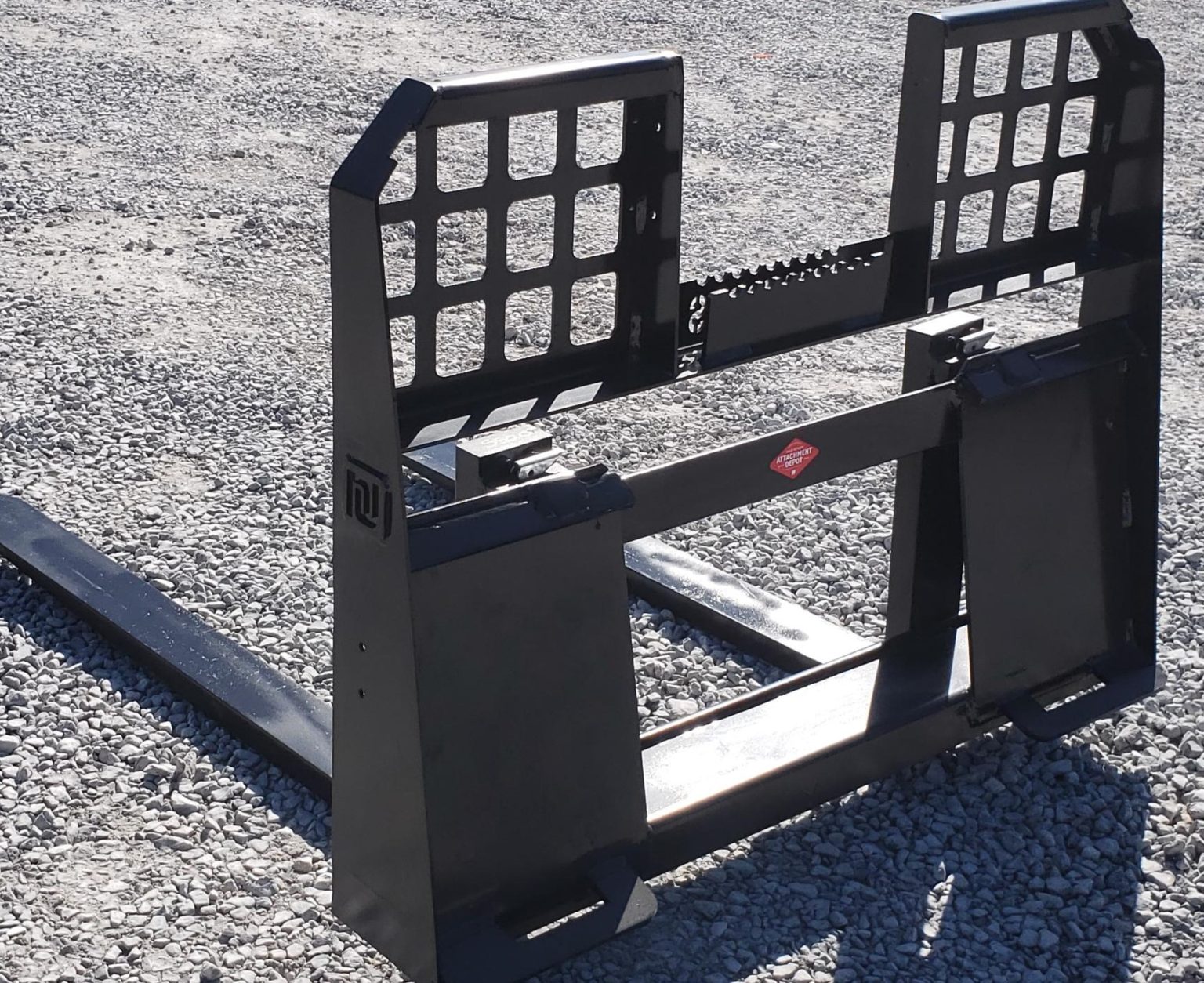 Walk Through Pallet Fork Frame with 48″ 5,500 Pound Pallet Forks ...