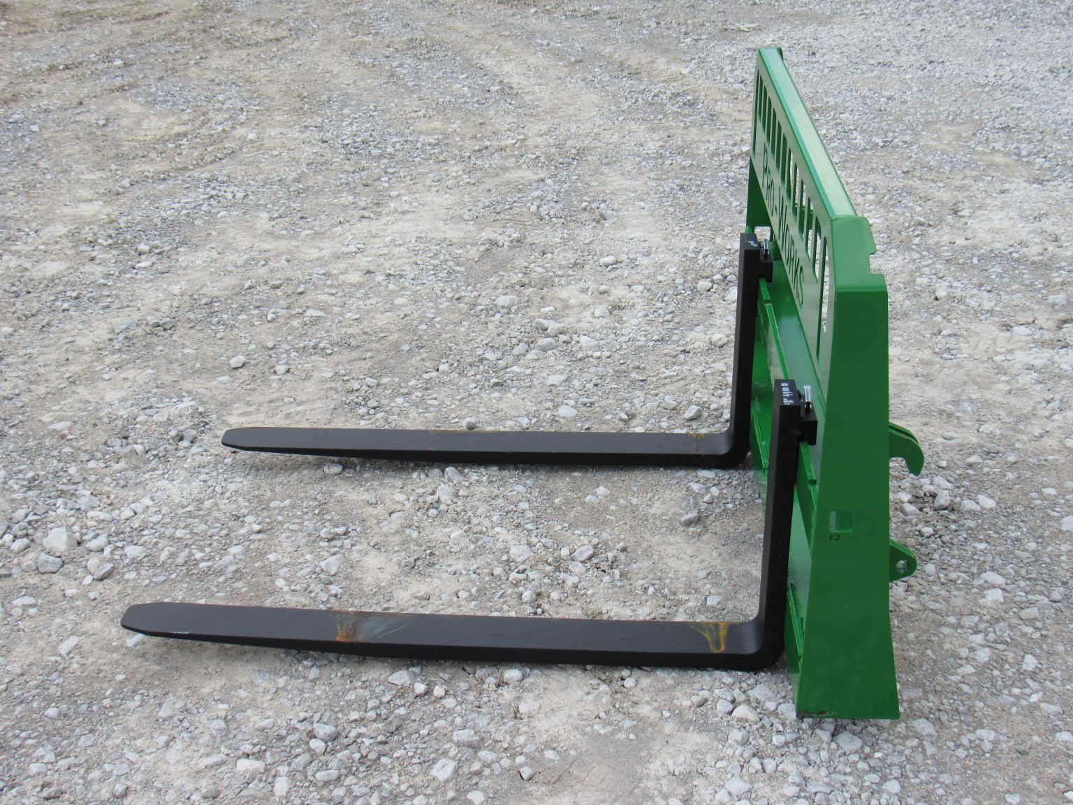 Extreme Duty Pallet Fork Frame with 48″ 4,000 Pound Pallet Forks Fits ...