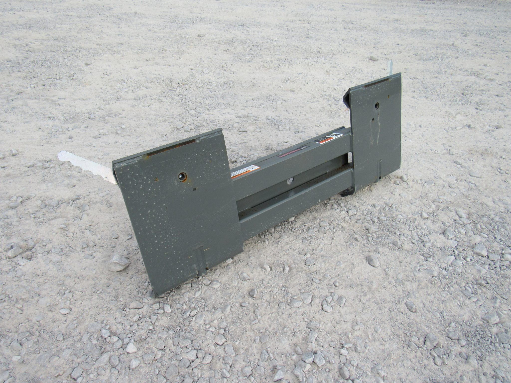 Mini Universal to Standard Skid Steer Adapter 835010 – Skid Steer ...