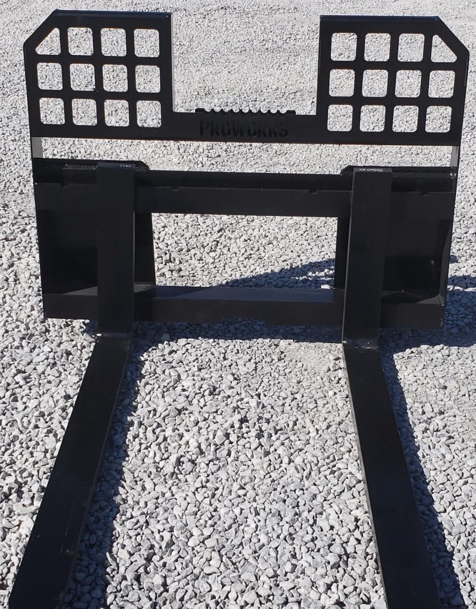 60″ Root Rake Clam Grapple Attachment and 48″ Long Walk Through Pallet ...