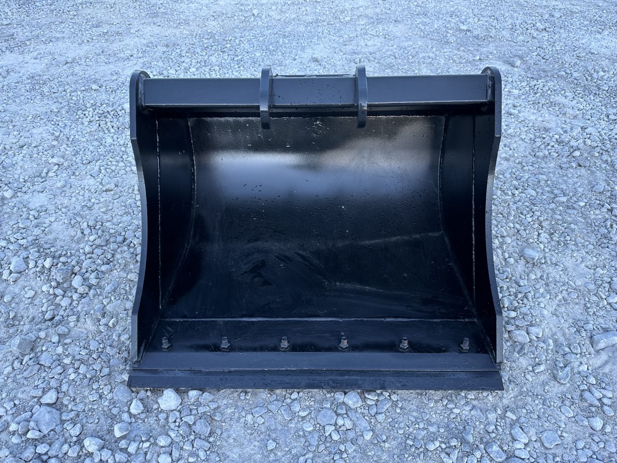 36″ Smooth Ditching Bucket with BOE Fits 10k to 14k Bobcat Mini ...