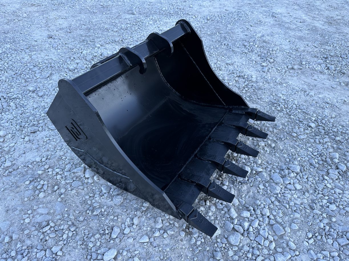36″ Tooth Excavator Bucket Fits Bobcat Quick X Change for 10,000 ...