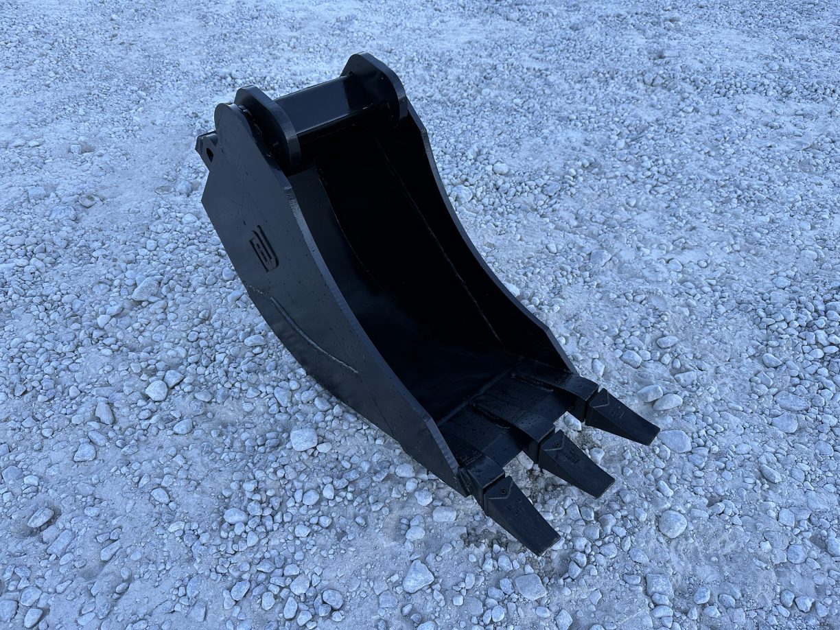13″ Tooth Excavator Bucket Fits Bobcat Quick X Change for 10,000 ...