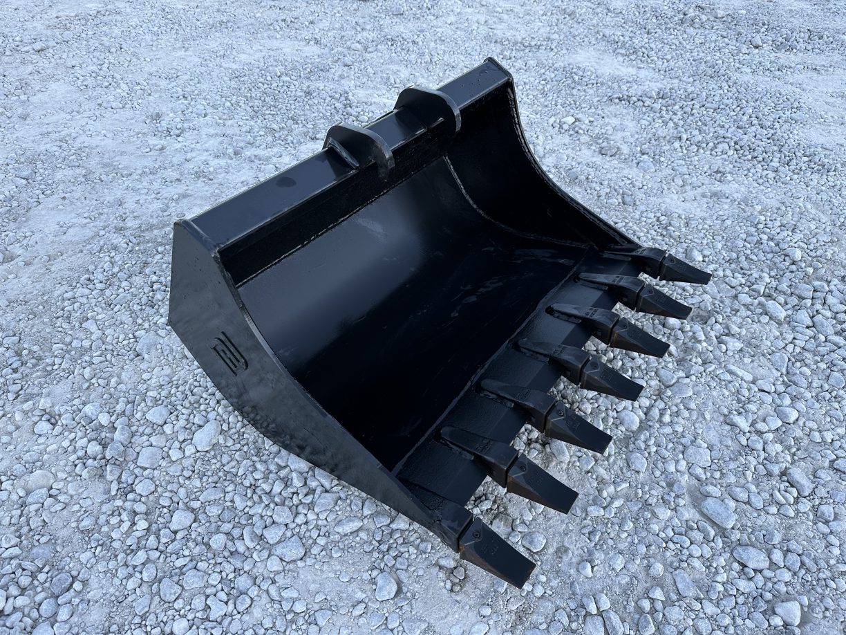 38″ Tooth Cemetery Excavator Bucket Fits Bobcat X Change for 10,000 ...