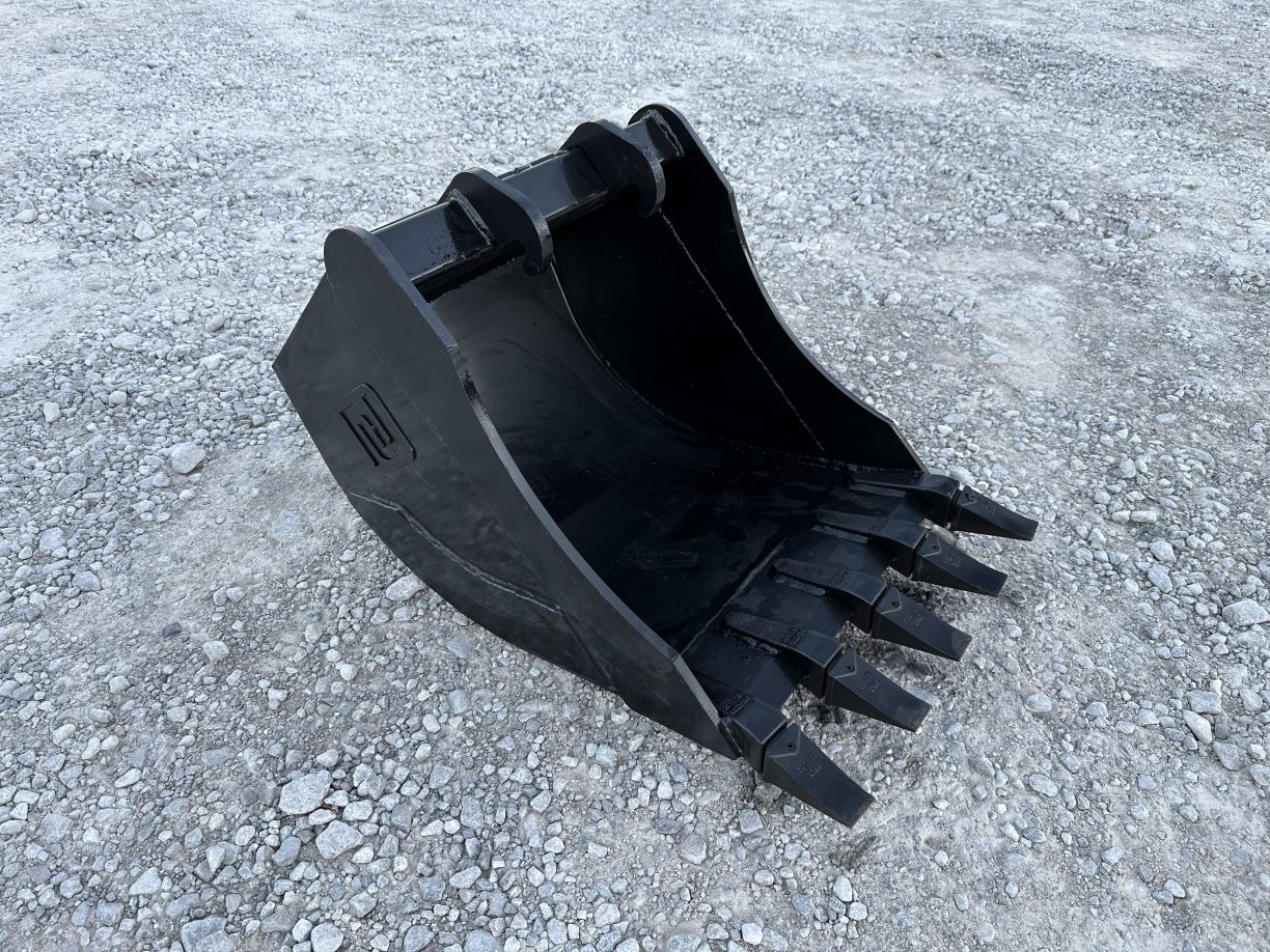 24″ Tooth Excavator Bucket Fits Bobcat Quick X Change for 10,000 ...