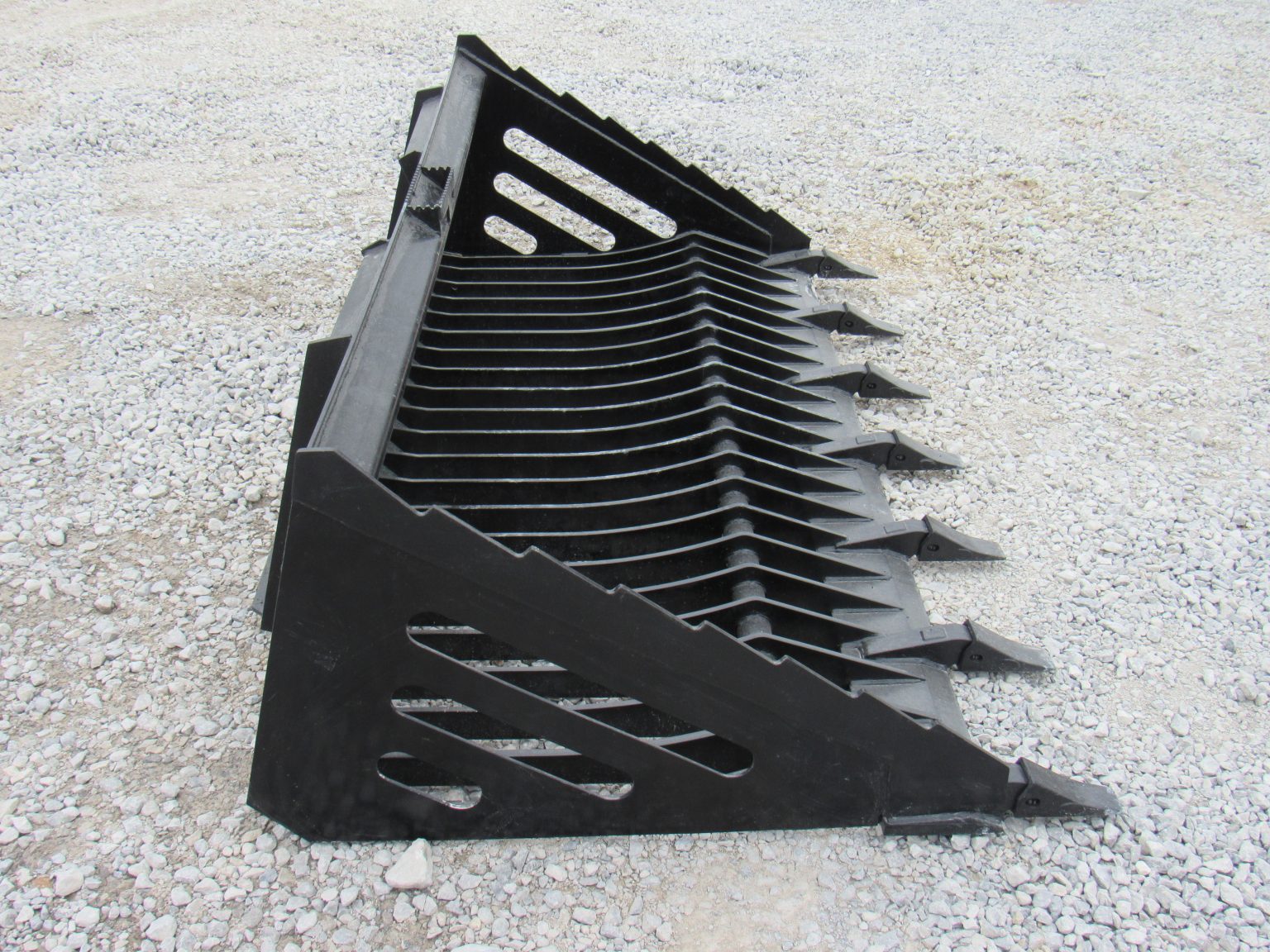 72″ Heavy Duty Skeleton Rock Bucket with Teeth Fits Skid Steer Quick ...