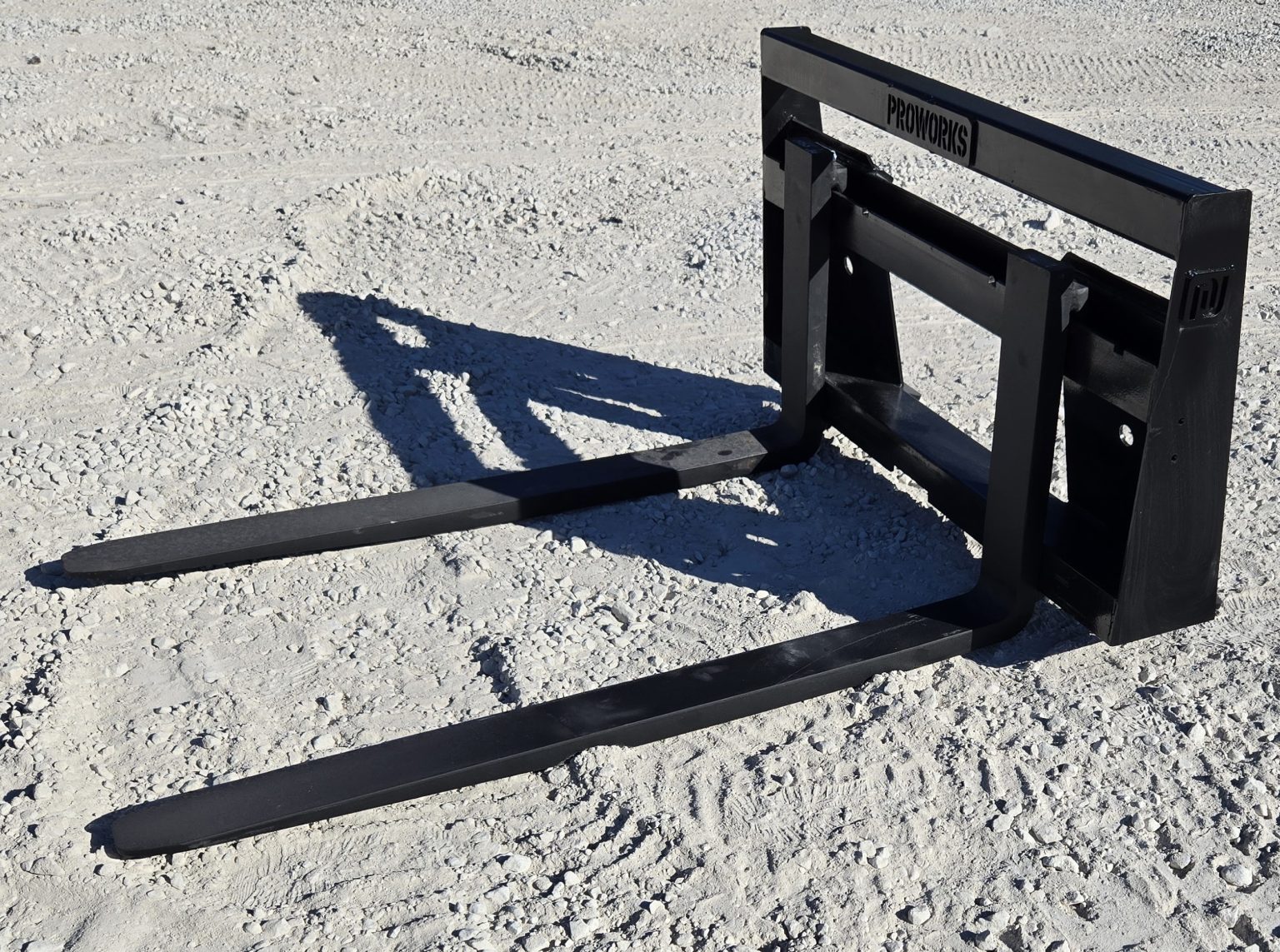 Low Guard Pallet Fork Frame with 48″ 4,000 Pound Pallet Forks – Black ...