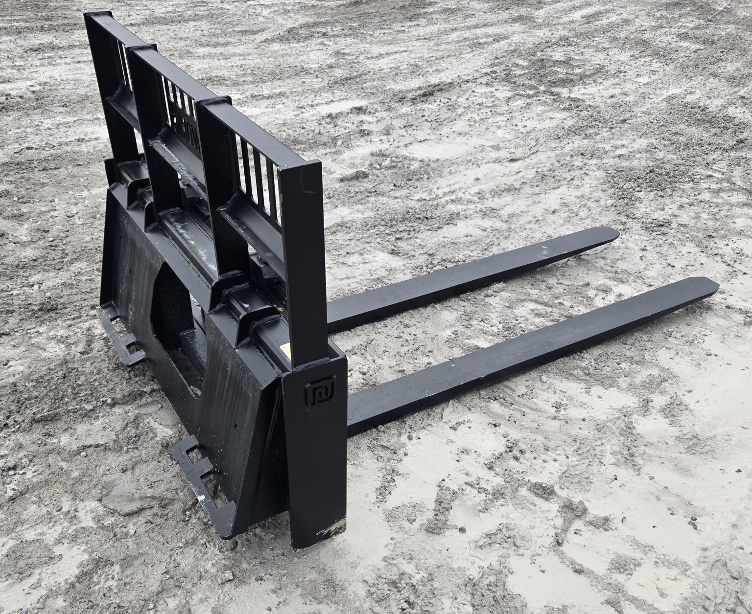 Class III Severe Duty Pallet Fork Frame with 60″ 8000 Pound Pallet ...